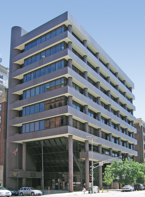 1623 Farnam: Omaha Carrier Hotel Data Center