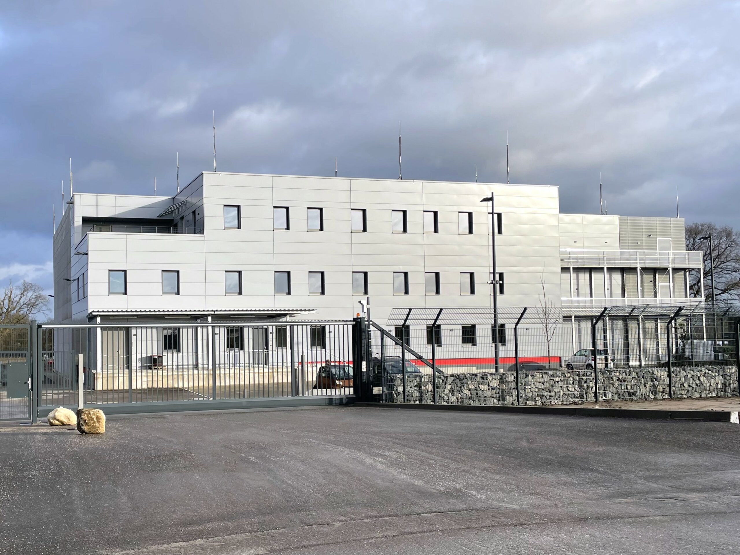 AtlasEdge: HAM002 Photos of Data Centers