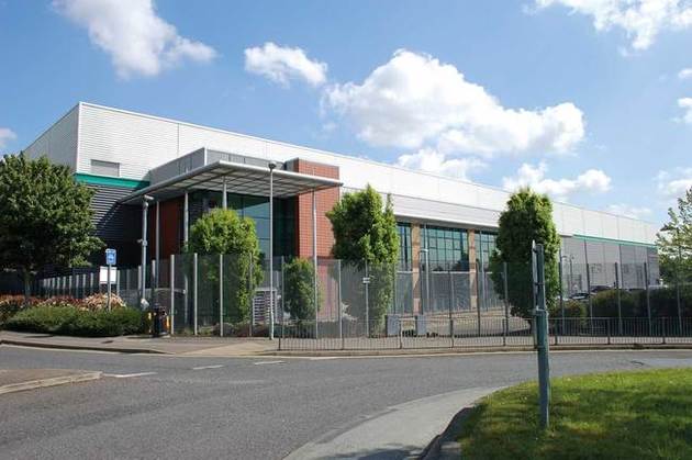 CyrusOne London II (Stockley Park) Data Center