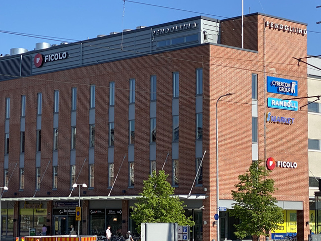 Ficolo: The Deck Data Center