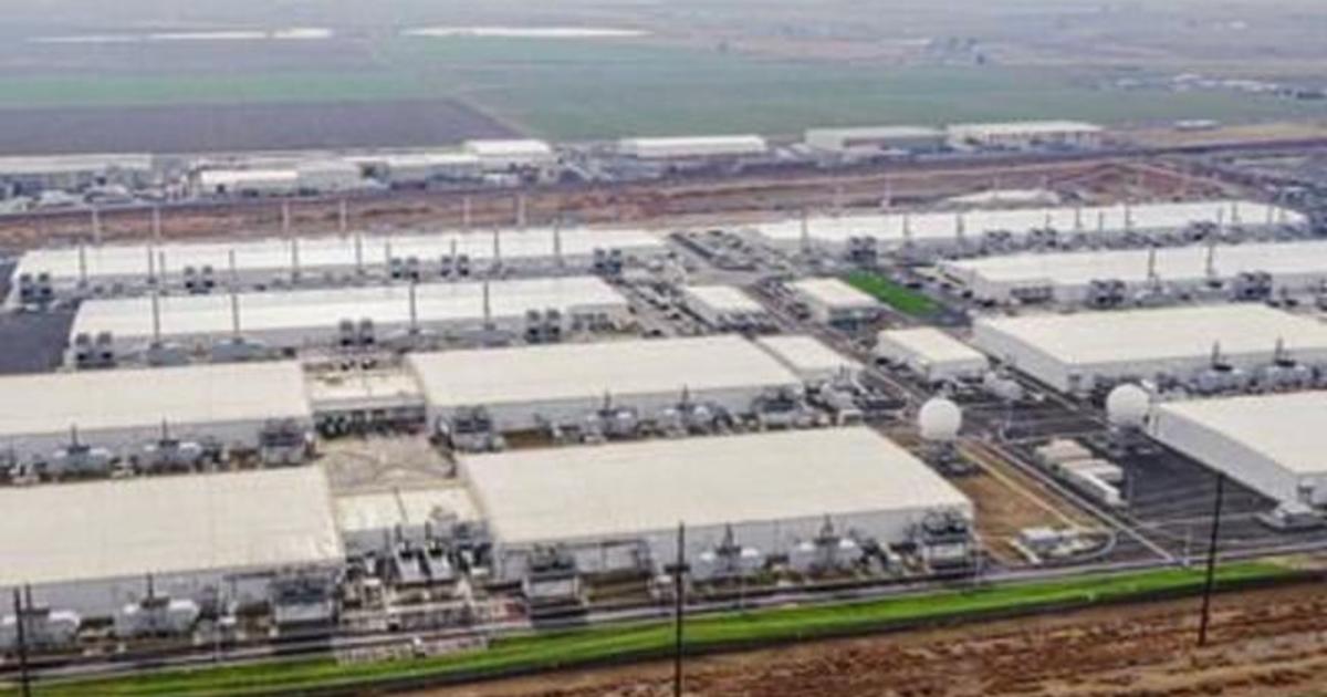 Microsoft tests its hydrogen fuel cell backup generator