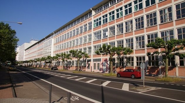 Telehouse begins work on its Paris data center
