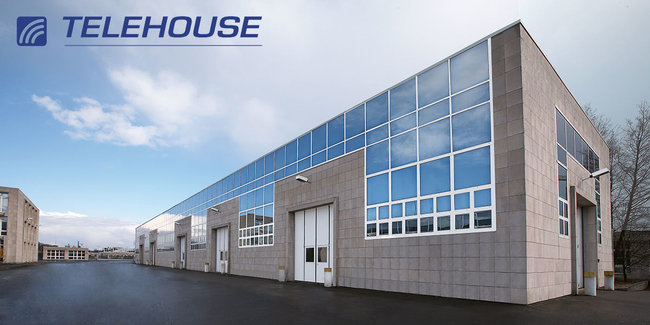 Telehouse Paris 3 Magny-Les-Hameaux Data Center