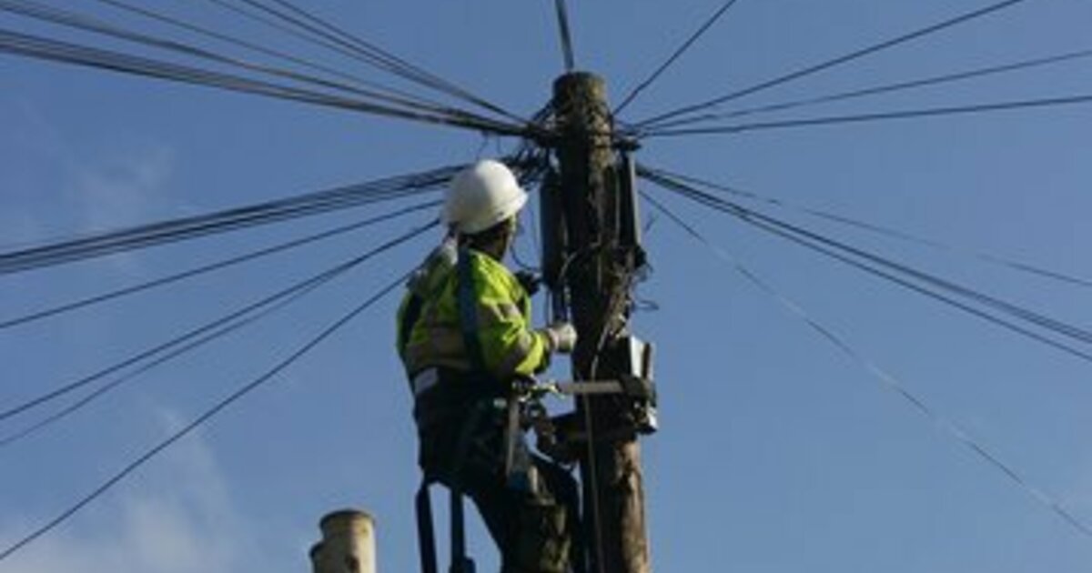 UK telecoms minister calls for infrastructure sharing